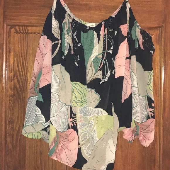 entro | Tops | Nwot Entro 34 Top Size M From Boutique | Poshmark